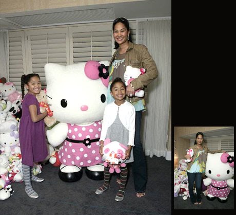 Giant Hello Kitty Plushies | Hello Kitty Forever