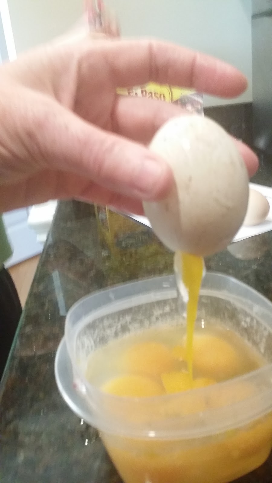 How to Make A Freaky Foldable Egg and BLOW your Friends Minds!!!