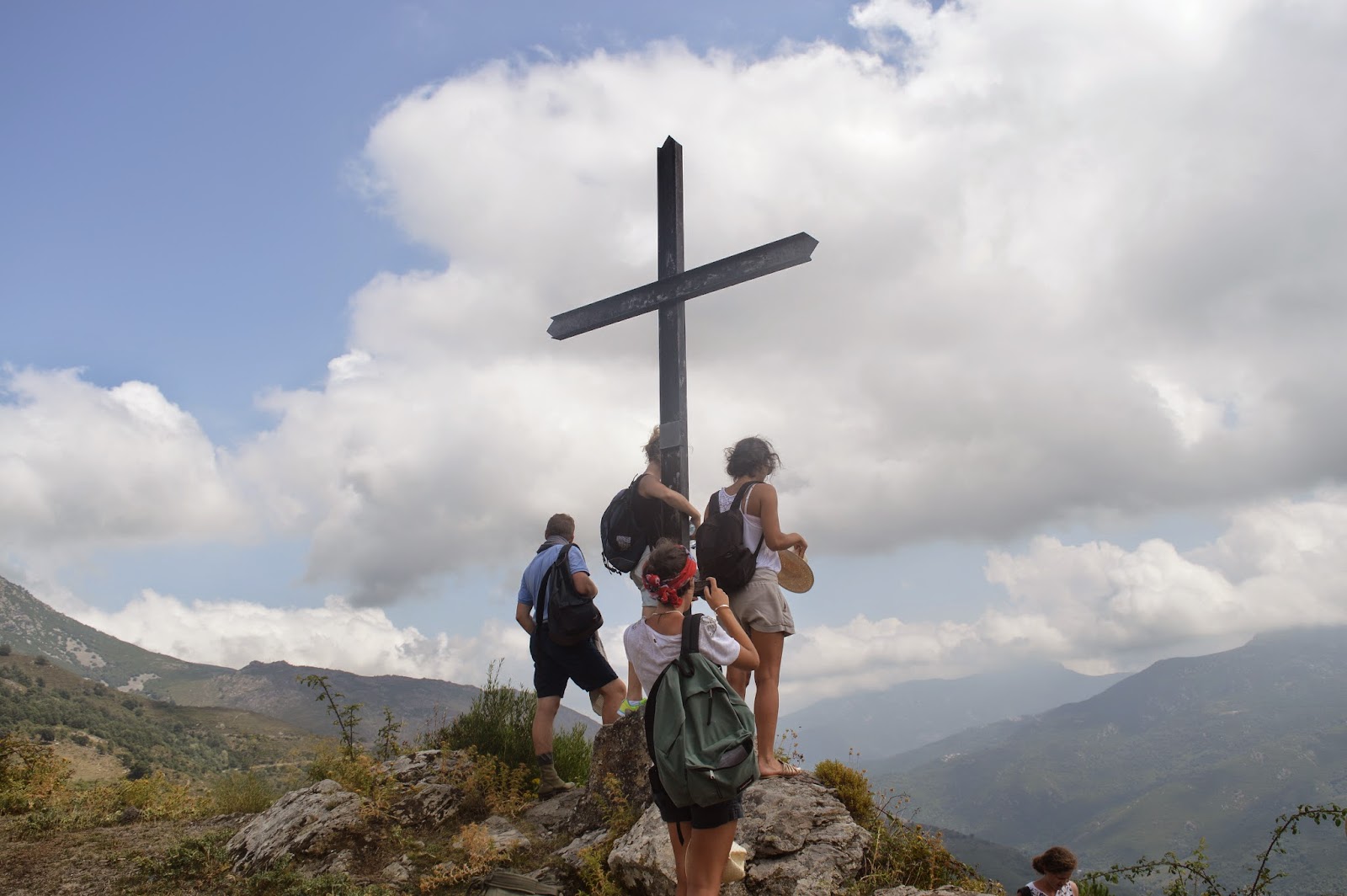 Route Saint-Pierre: La Route, pour quoi faire