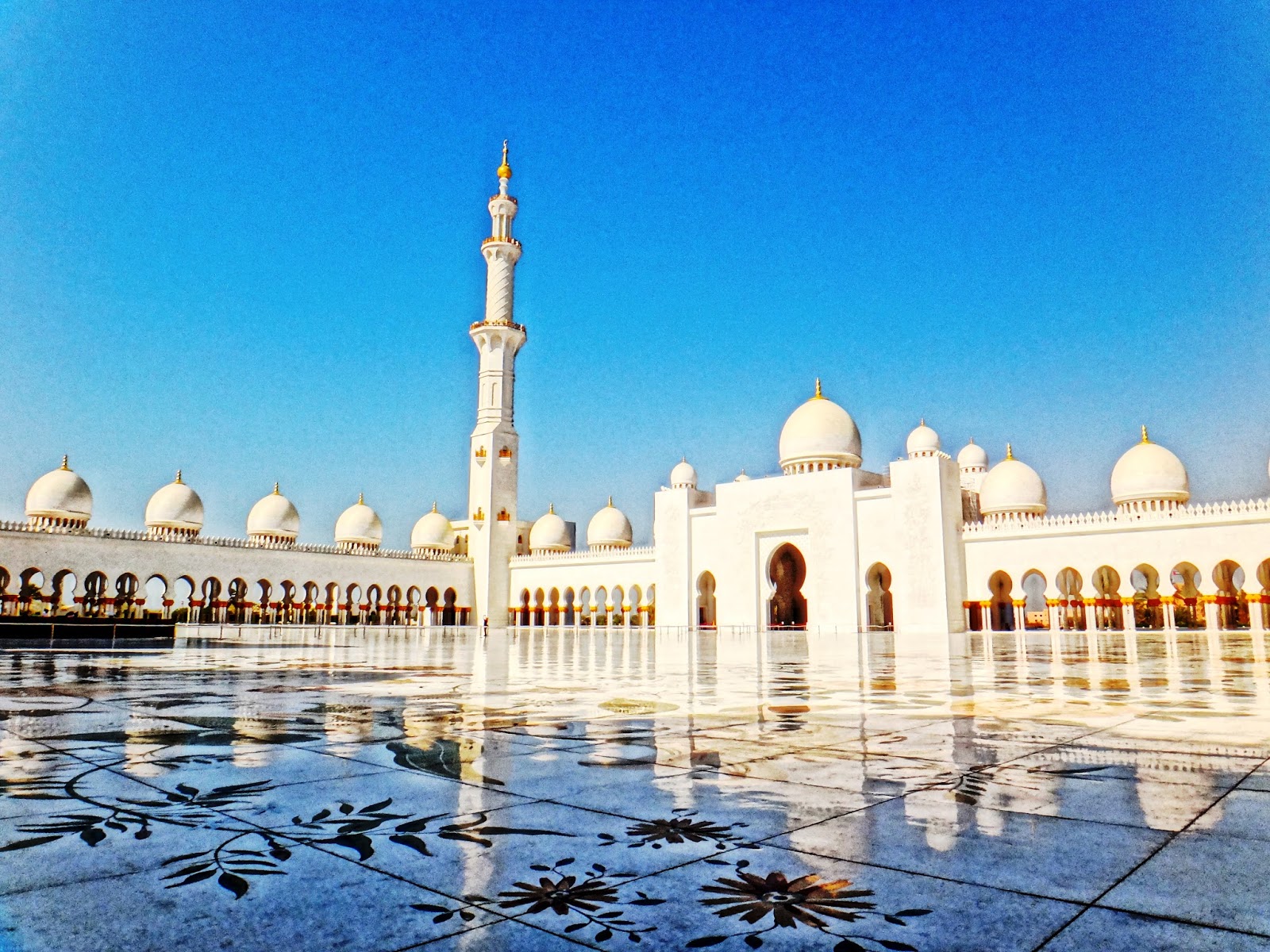 Sheikh Zayed Grand Mosque - Catatan Perjalanan Talif