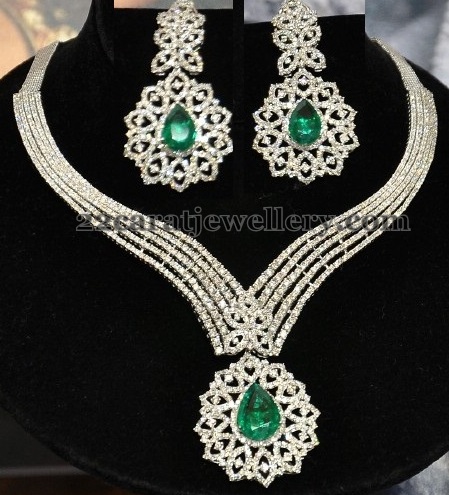 Sparkling Latest Diamond Set 2013 - Jewellery Designs