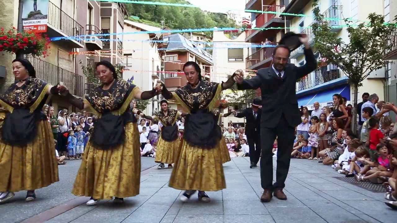 walking distance & et cetera -: Andorra Traditional Clothing