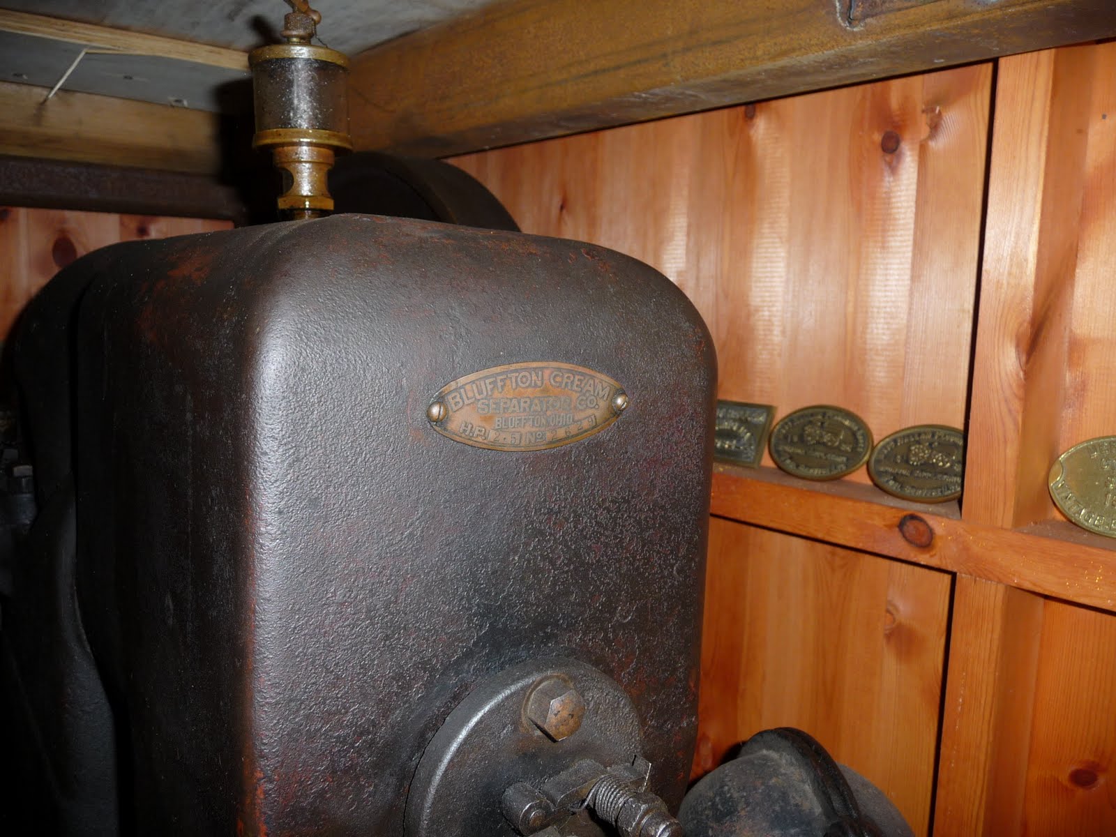 Bluffton Cream Separator engine info | Smokstak® Antique Engine Community*