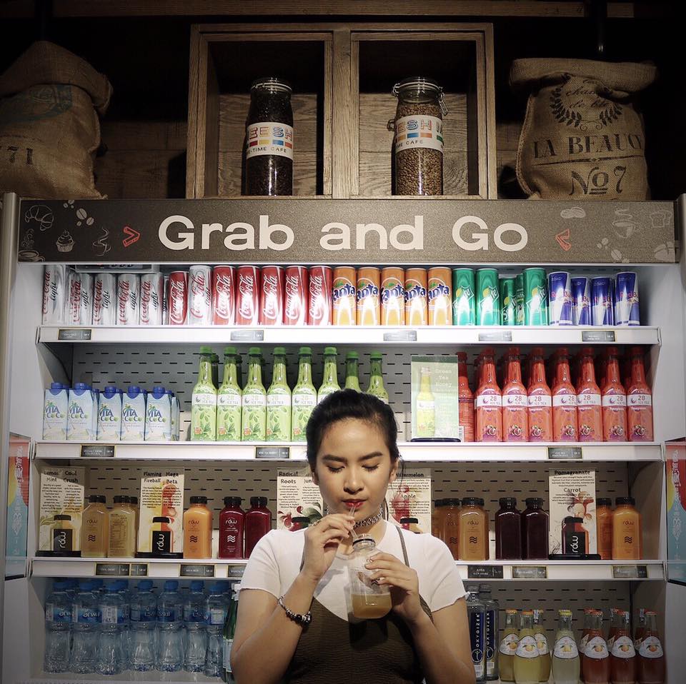 MEESH CAFE: A SNEAK PEEK OF THEIR NEW MENU