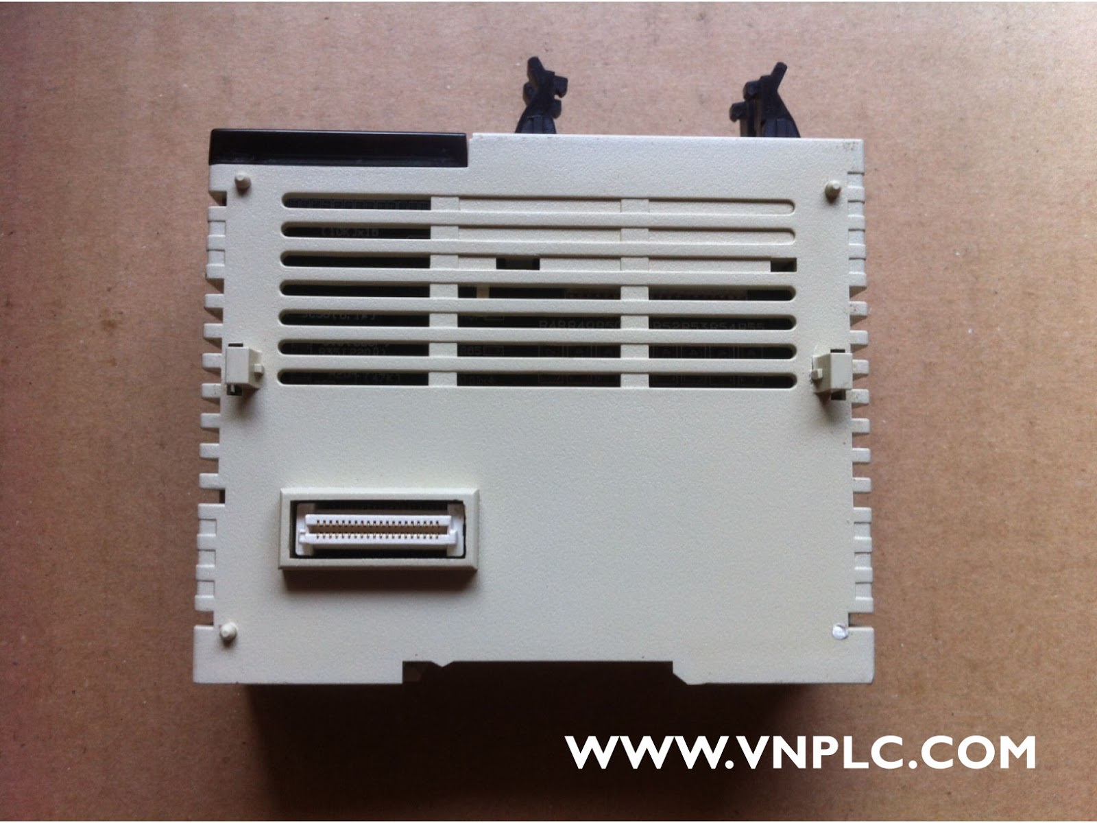 Mitsubishi PLC - FX2NC-32EX - VNPLC.COM - Mua bán PLC, HMI, Biến tần ...