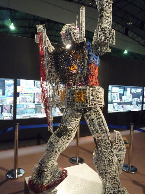 9 Feet Gundam Made of Runners - revisiting the wonder of gunpla world ...