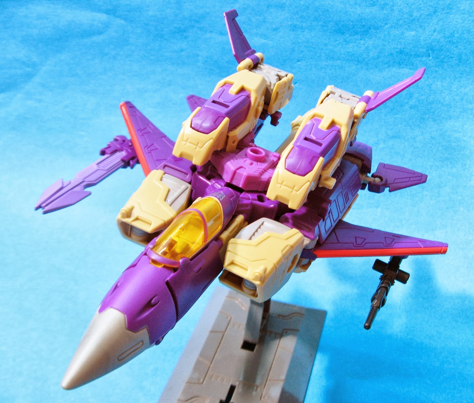 TRANSFORMERS : Generations Voyager class BLITZWING(IDW) 變形金剛世代系列 航行者級 ...