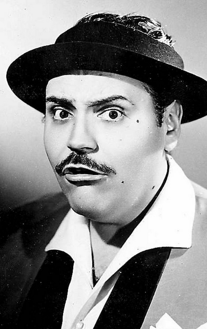 Actor cómico y humorista Capulina, muere : DESDE LA REPÚBLICA DOMINICANA