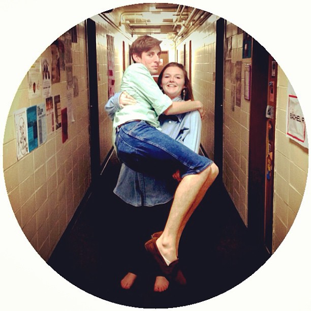 Strong Lift and Carry Photos and Videos - Strong Muscular Girls Lift ...