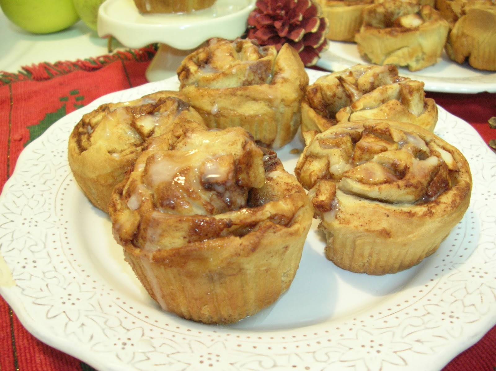 Nuvola Glacé / Mary: Rollos de canela y manzana versión magdalena