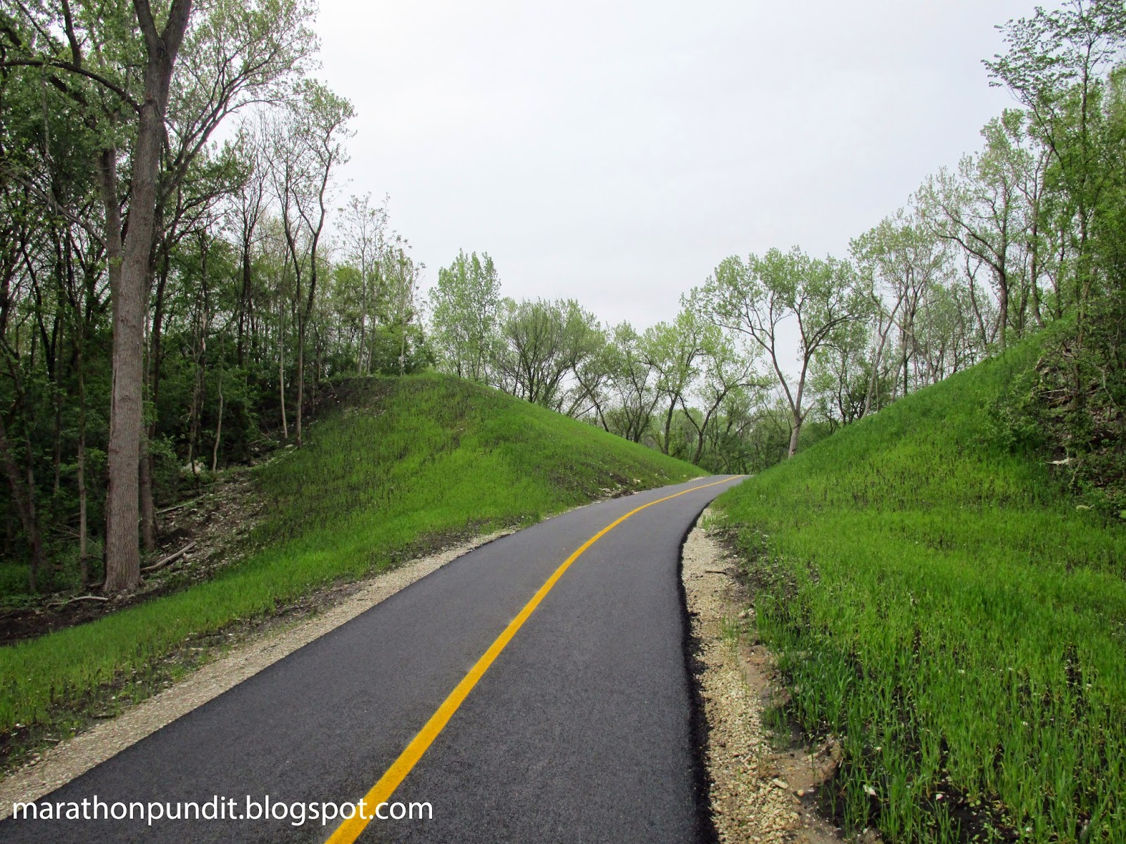 Marathon Pundit: (Exclusive photos) The new segment of the Cal-Sag Trail