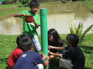 OUT BOND: GAME - GAME OUTBOND