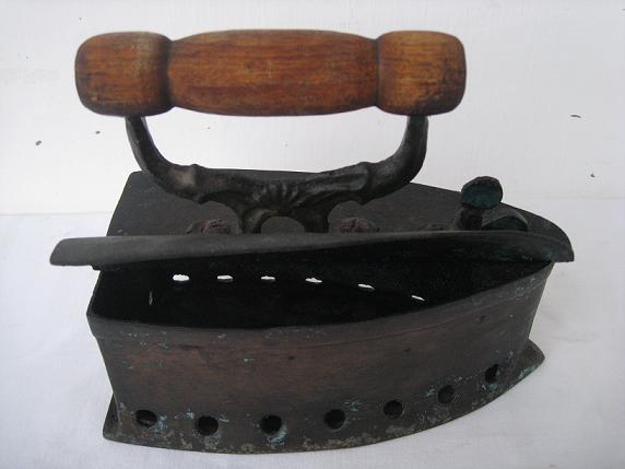 TOKO ANTIEK RETRO: SETRIKA ARANG KAPAL SELAM KUNO JADUL KOLONIAL DARI ...