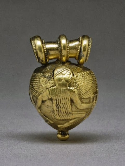 Realms Of Gold The Novel: Etruscan Gold: Bulla with Daedalus and Icaru