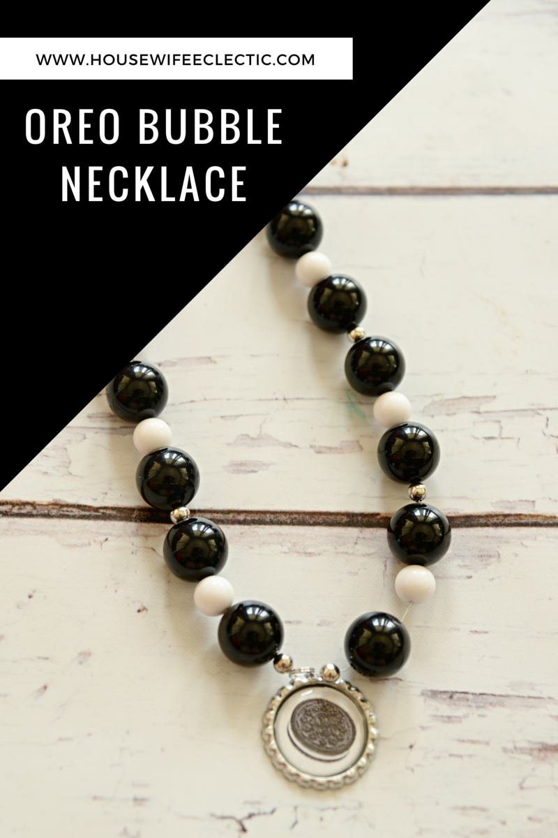 Oreo Necklace - Housewife Eclectic