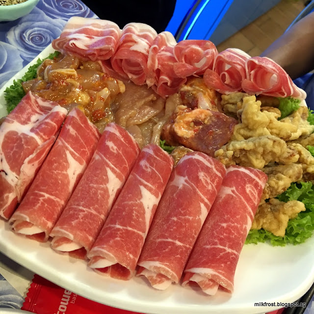 milkfrost's world: Shi Li Fang Taiwan Hotpot | Dinner w/CCSSian