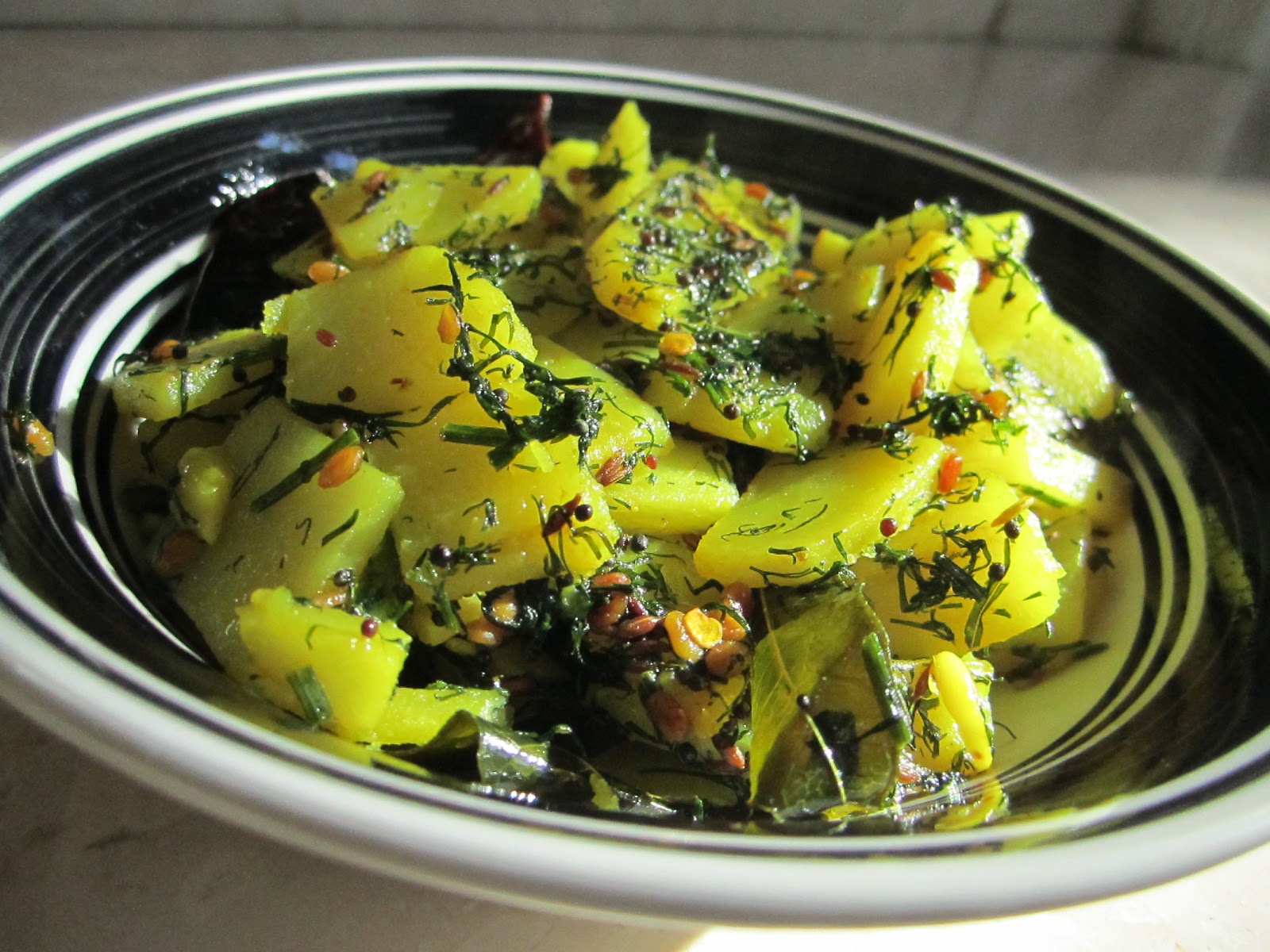 BaKaSoor..: Shepu Batata Bhaji (Potatoes & Dill)