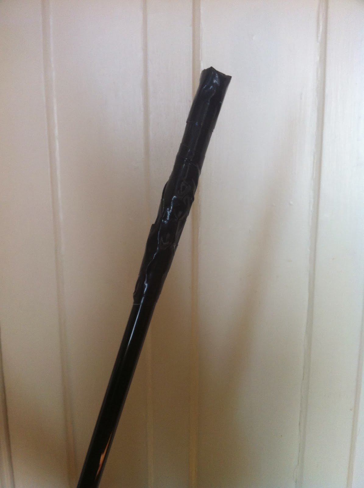 Field Of Hats Cosplay: Deathstroke: The Mask and Bo Staff