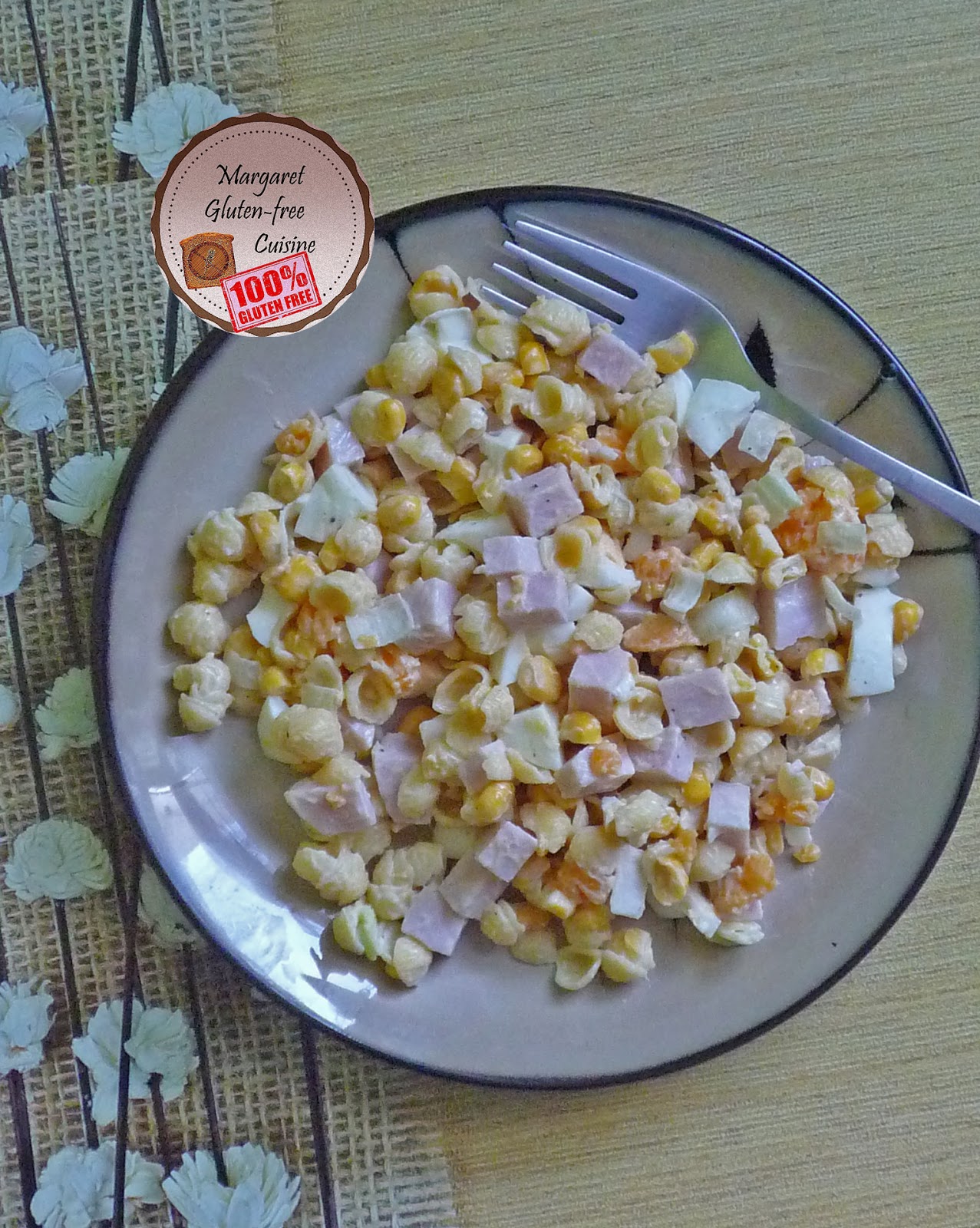 Kuchnia Bezglutenowa Margaret: Sałatka z kukurydzą, jajkiem i szynką ...