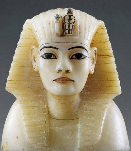 Myšlenky o ...: PODVOD JMÉNEM TUTANCHAMON 1