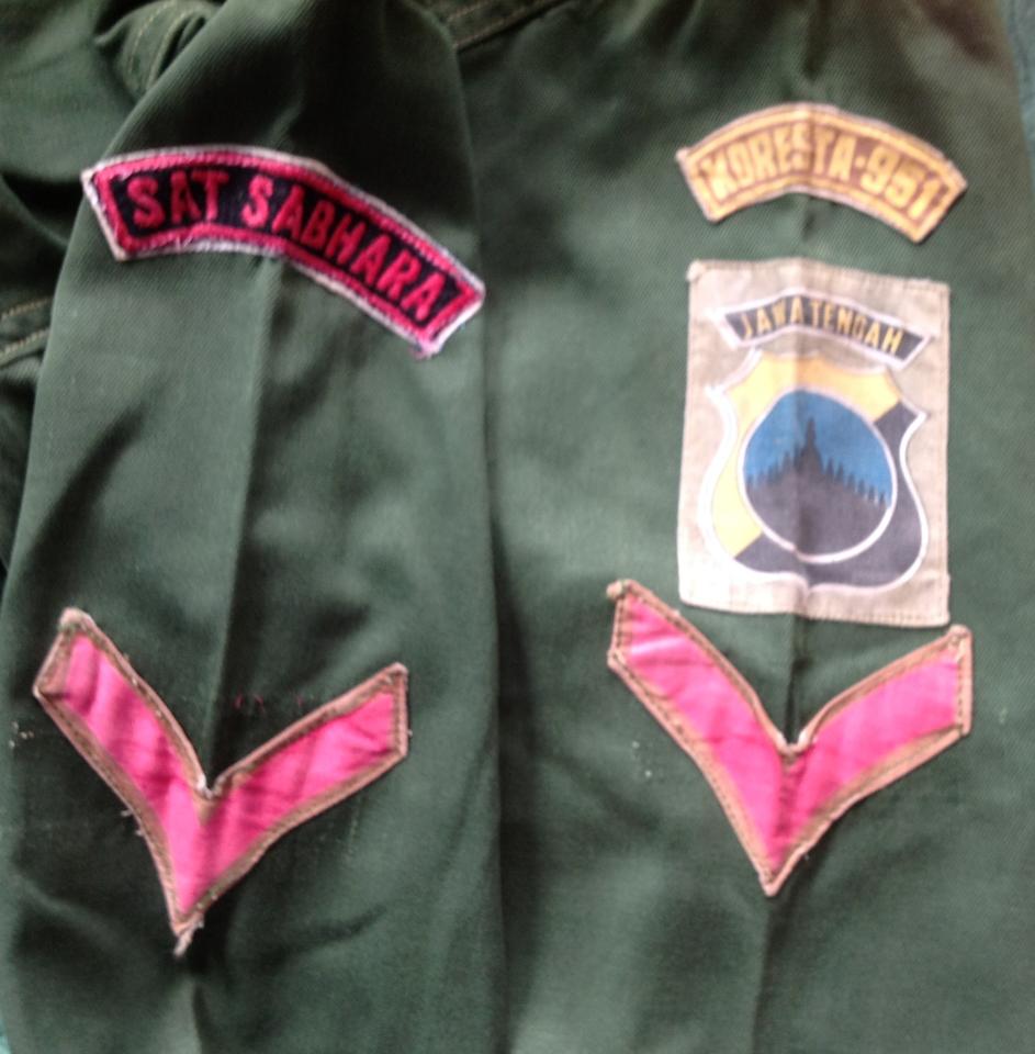 MUSEUM LORENG INDONESIA: SERAGAM POLRI SAT SABHARA JADUL