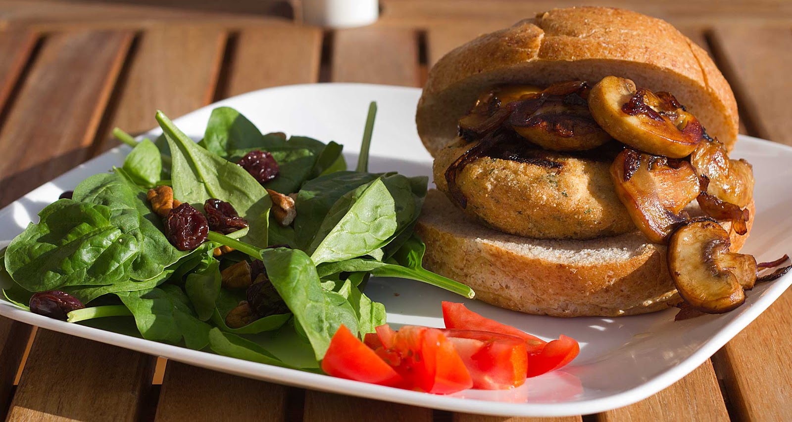 fabulous fridays: Fish Burger with Sauteed Mushrooms and onions