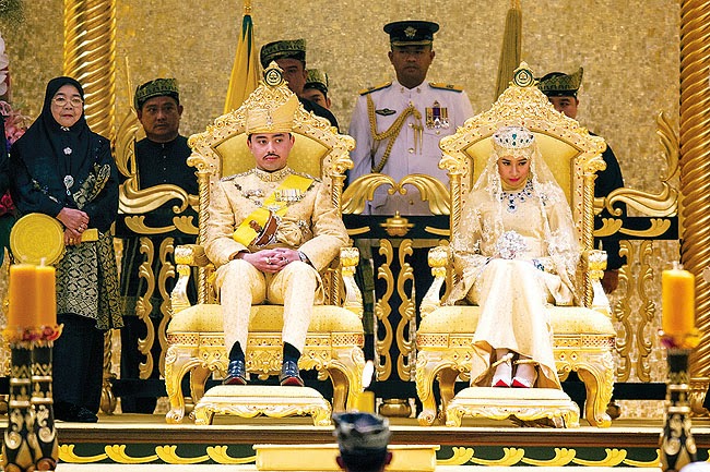 Brunei Royal Wedding 2015: Royal Bersanding Ceremony