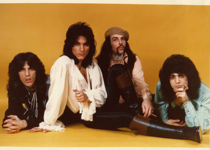 Music and Art Interviews by Dan Roth: A Conversation with John O.Reilly