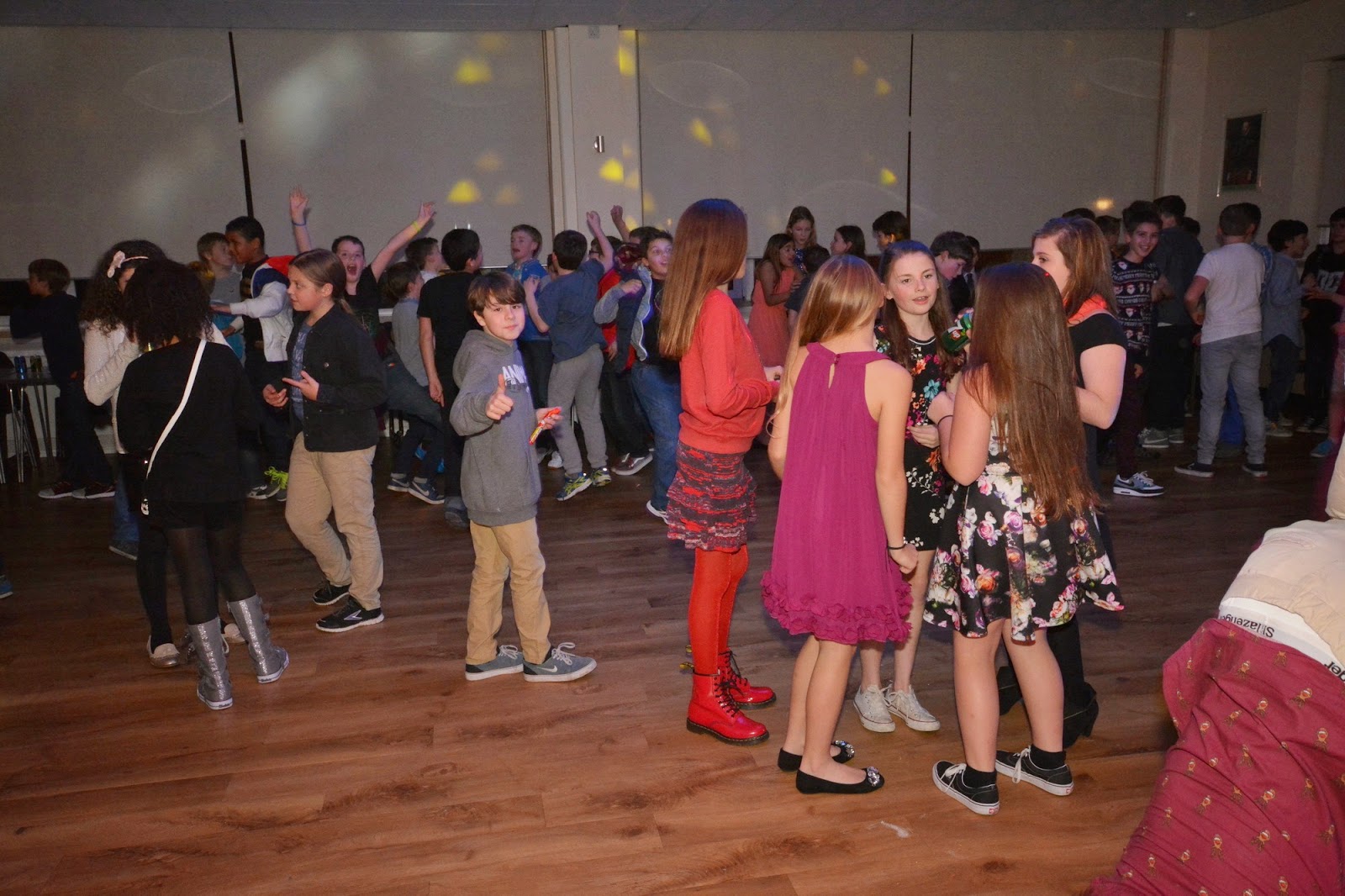 Shoreham College Junior School Blog: Years 5 - 8 School Disco Pictures