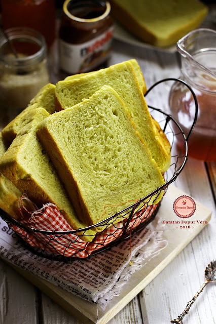 ROTI TAWAR SANTAN PANDAN - Tombo Luwe