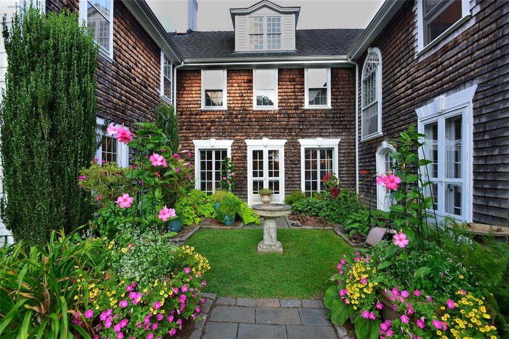 Sweet House Dreams: Winnisimet Farms, 1750 Colonial in Tiverton, Rhode ...