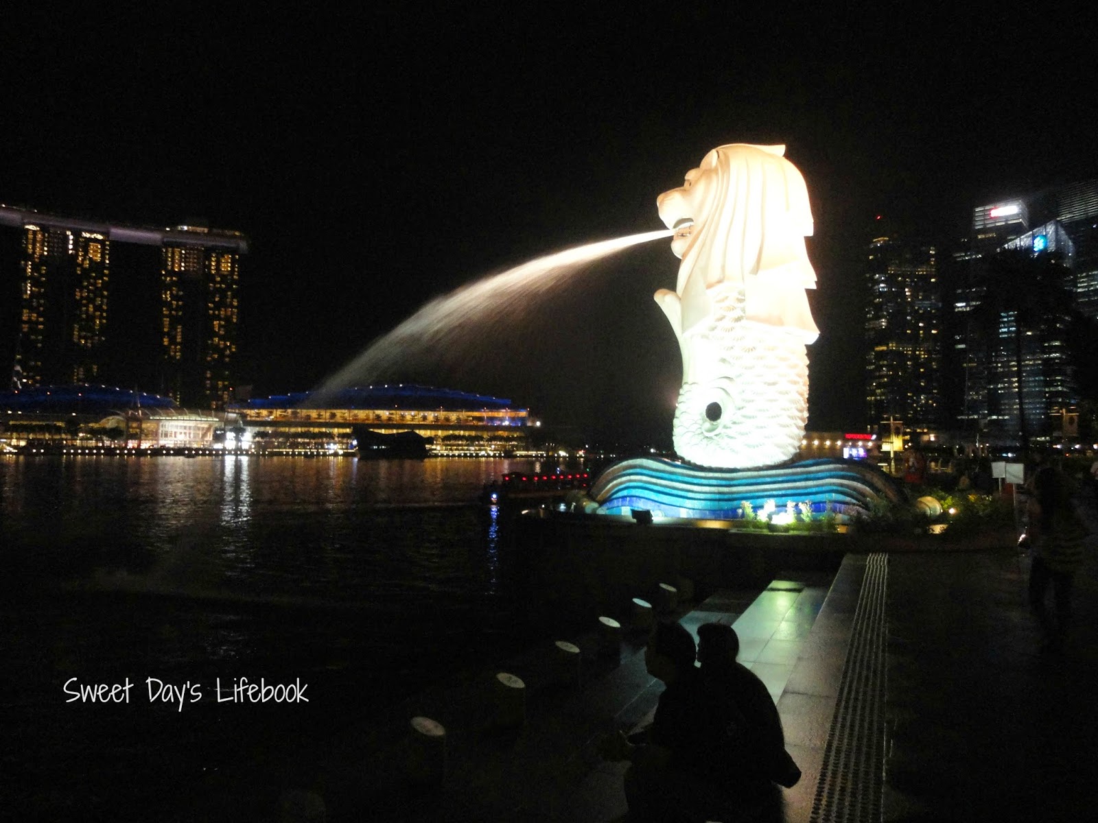 Sweet Day's Lifebook: Sculpture #1 - The Merlion