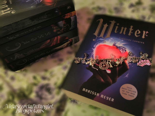 La Vida Secreta de una Fangirl: Reseña | Winter - Marissa Meyer