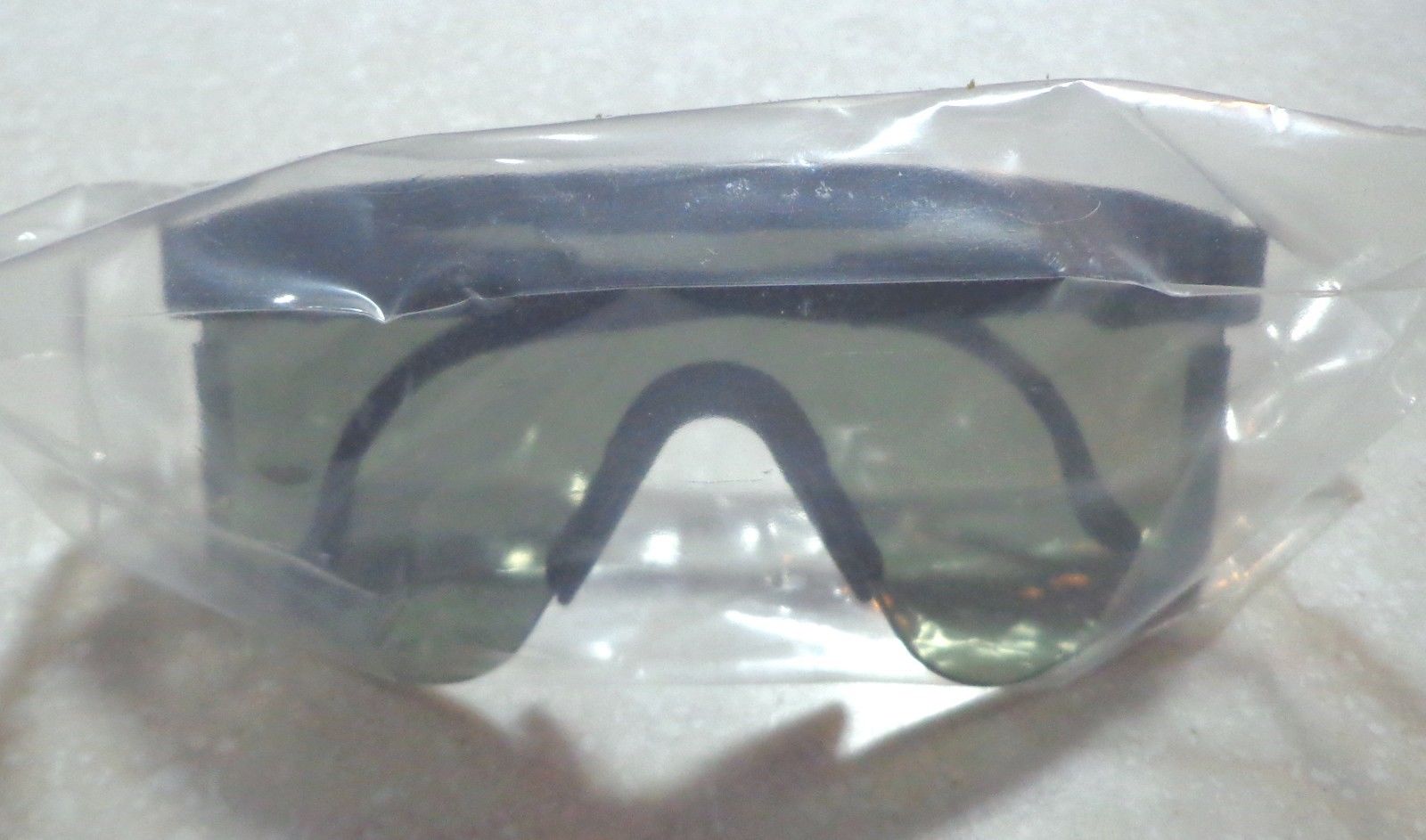 Webbingbabel: Special Protective Eyewear Cylindrical System (SPECS)