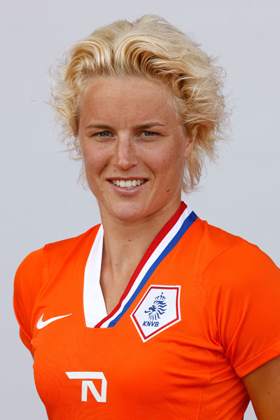 Female Football Players Gallery Photos: Female Football Player - Daphne ...