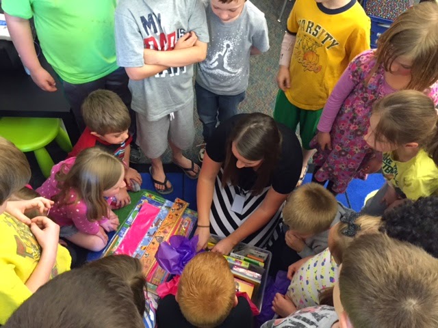 It's starting to look a lot like spring! | Teach & Play with Mrs J