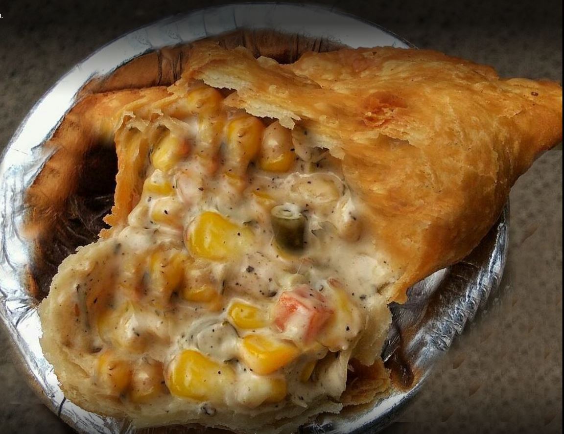 Must Try Different Variants Of Samosa in Delhi | INDIA EAT MANIA