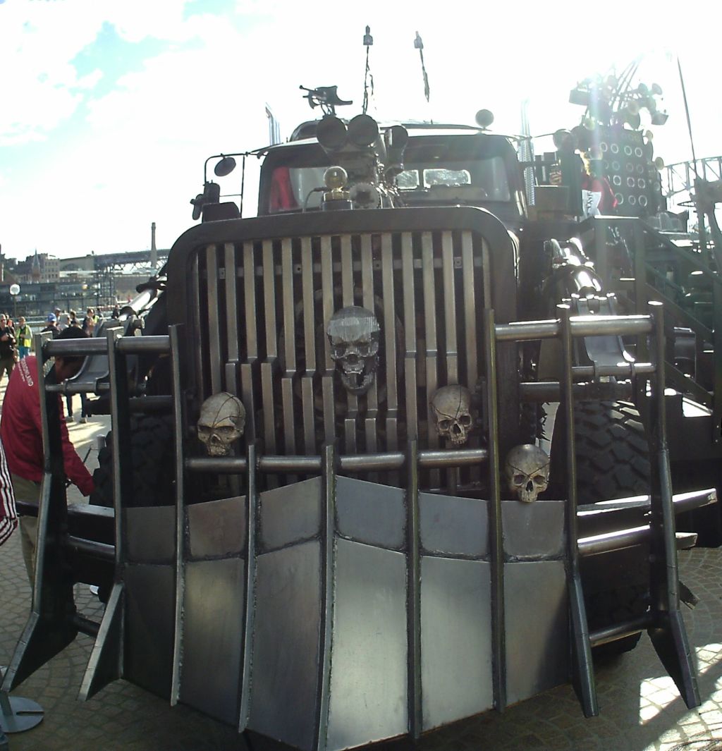 Fury Road Vehicles: The War Rig