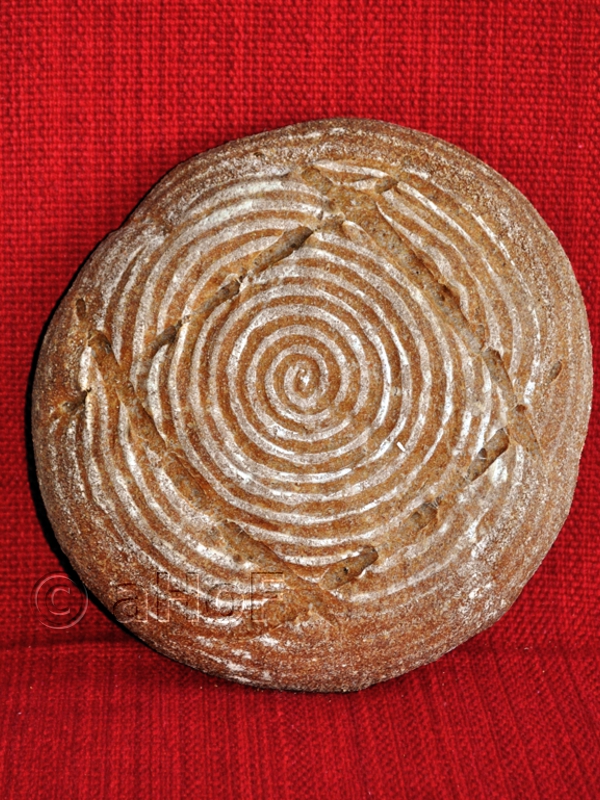 A Harmony of Flavors: Poilane Style Miche - Another New Bread