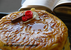 Pa amb oli i xocolata: Pastís de crema cremada i roses de sucre fondant