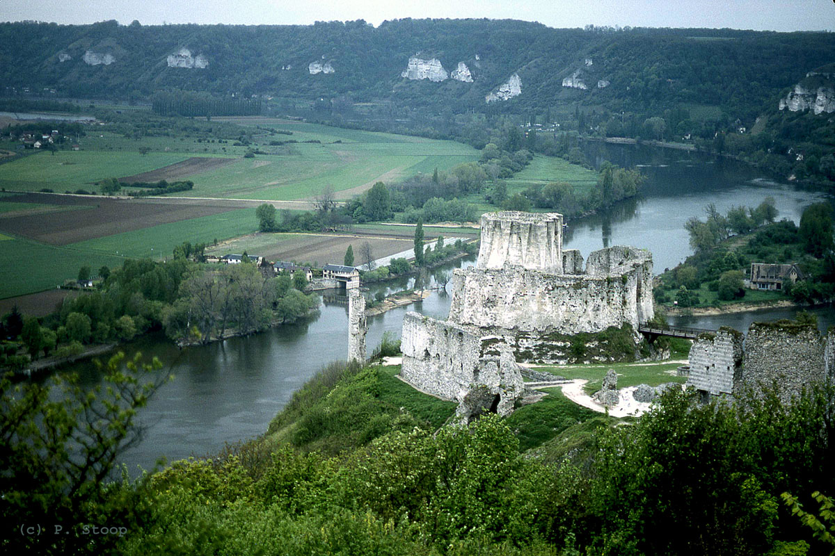 Phoebettmh Travel: (France) – Visiting Château Gaillard, Normandy