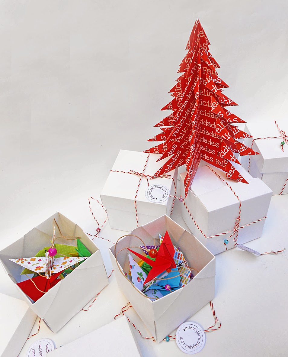mas origami: Arbolito de Navidad rojo