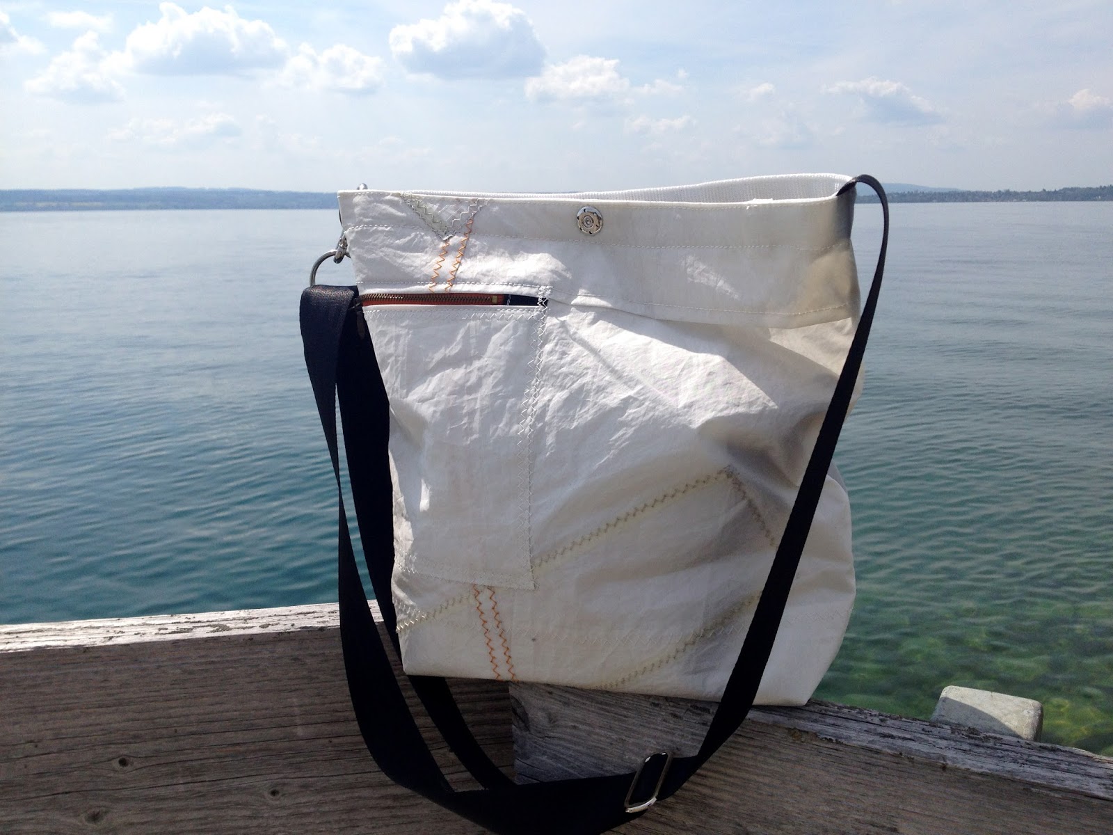 Rough Element - Taschen aus original Segeltuch: Neue Segeltuchtaschen ...