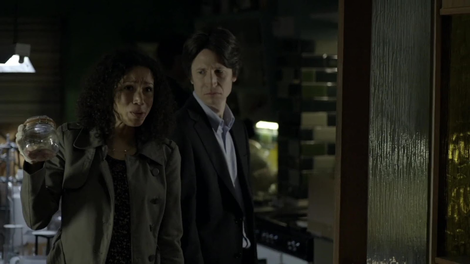 221b: Sherlock - A Study in Pink; imagining the present through echoes ...