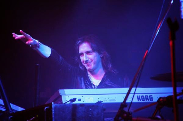 Rata Blanca - Proyectos Paralelos: Galería Danilo Moschen