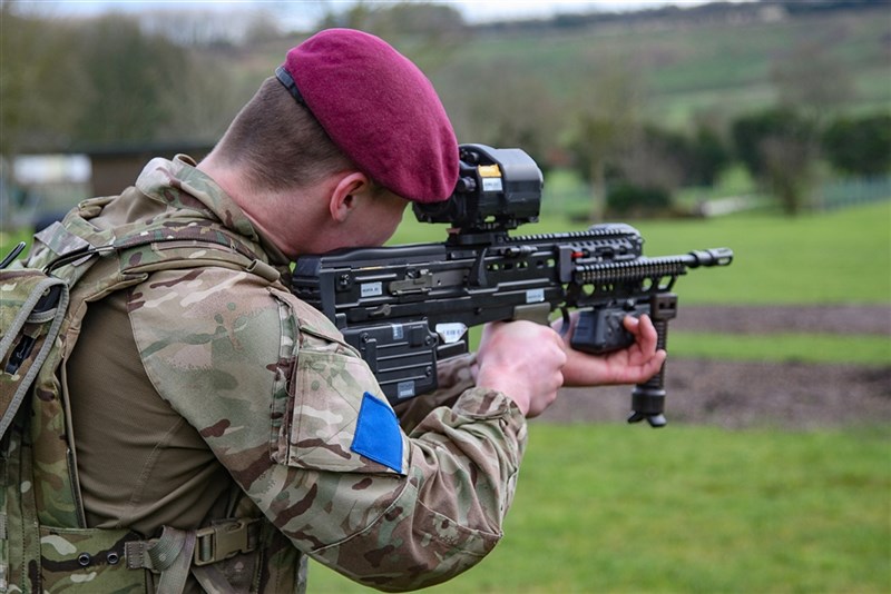 UK Armed Forces Commentary: Infantry modernisation: the british army ...