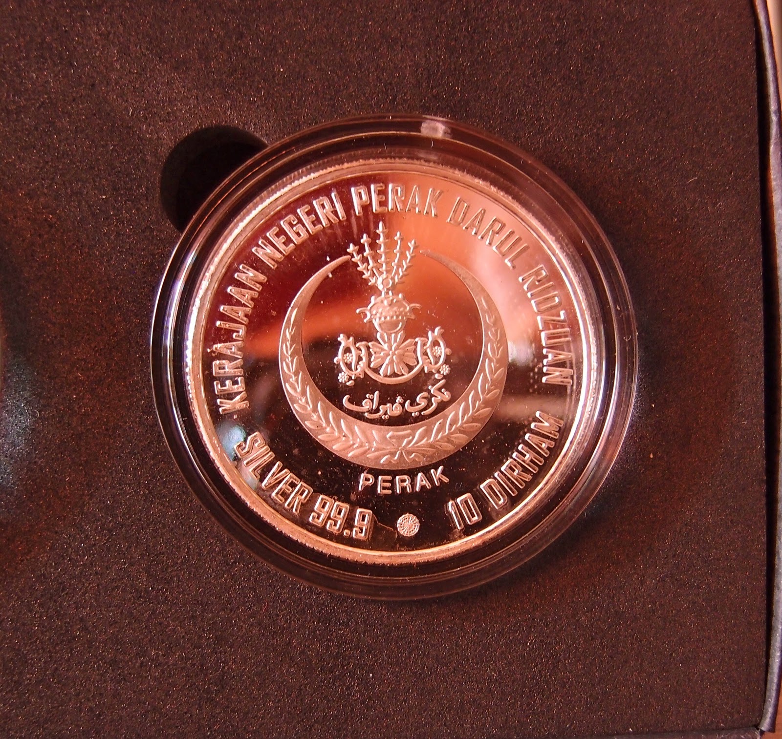 Gold & Silver - Invest now in real money.: Dirham Perak Darul Ridzuan set.