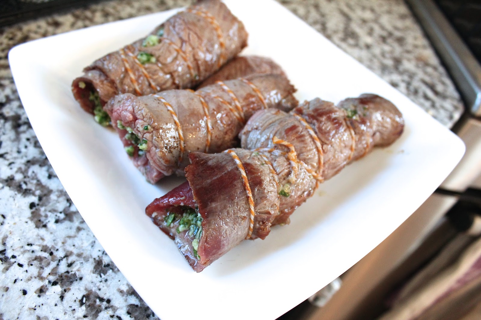 Hey, Mom! What's For Dinner?: Individual Braciole