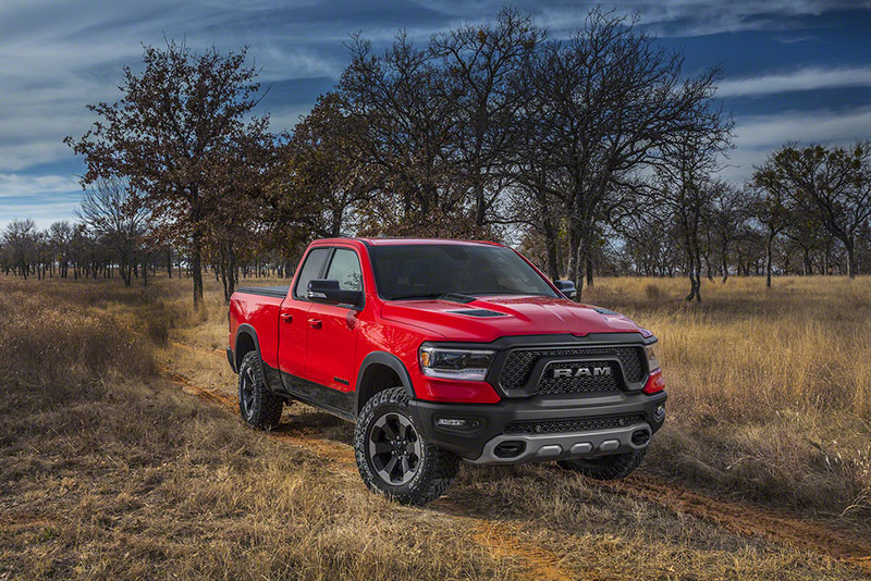 Diario Automotor: Ram estrena nueva puerta trasera multifuncional...