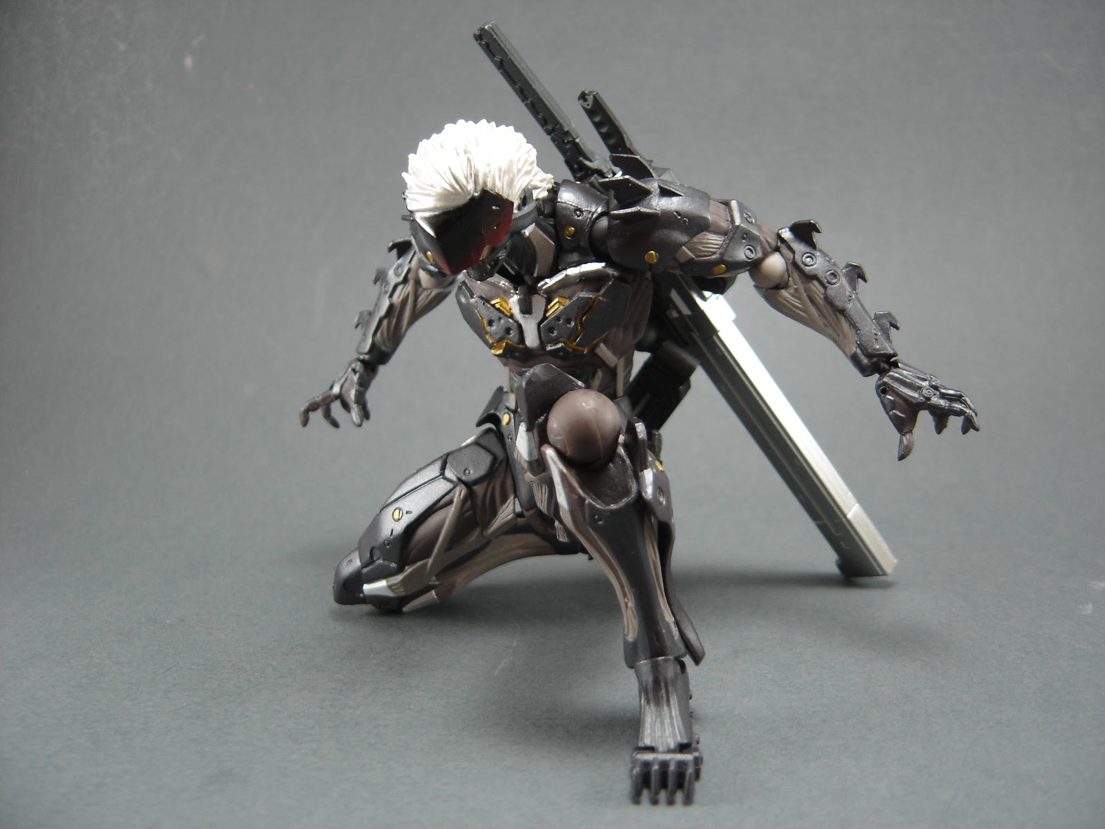 Lightning Ace's gundams: Revoltech Raiden from metal gear rising ...